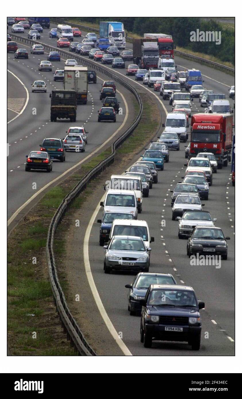M25 Traffic on the day the gov anounced plan to add an extra lane to ...