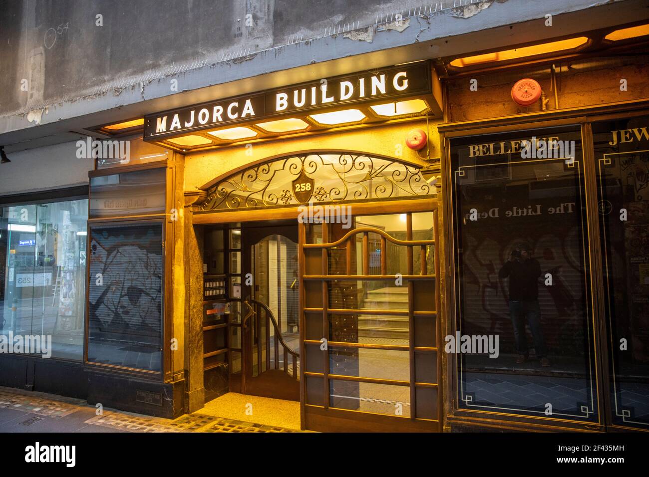 Majorca building melbourne hi-res stock photography and images - Alamy