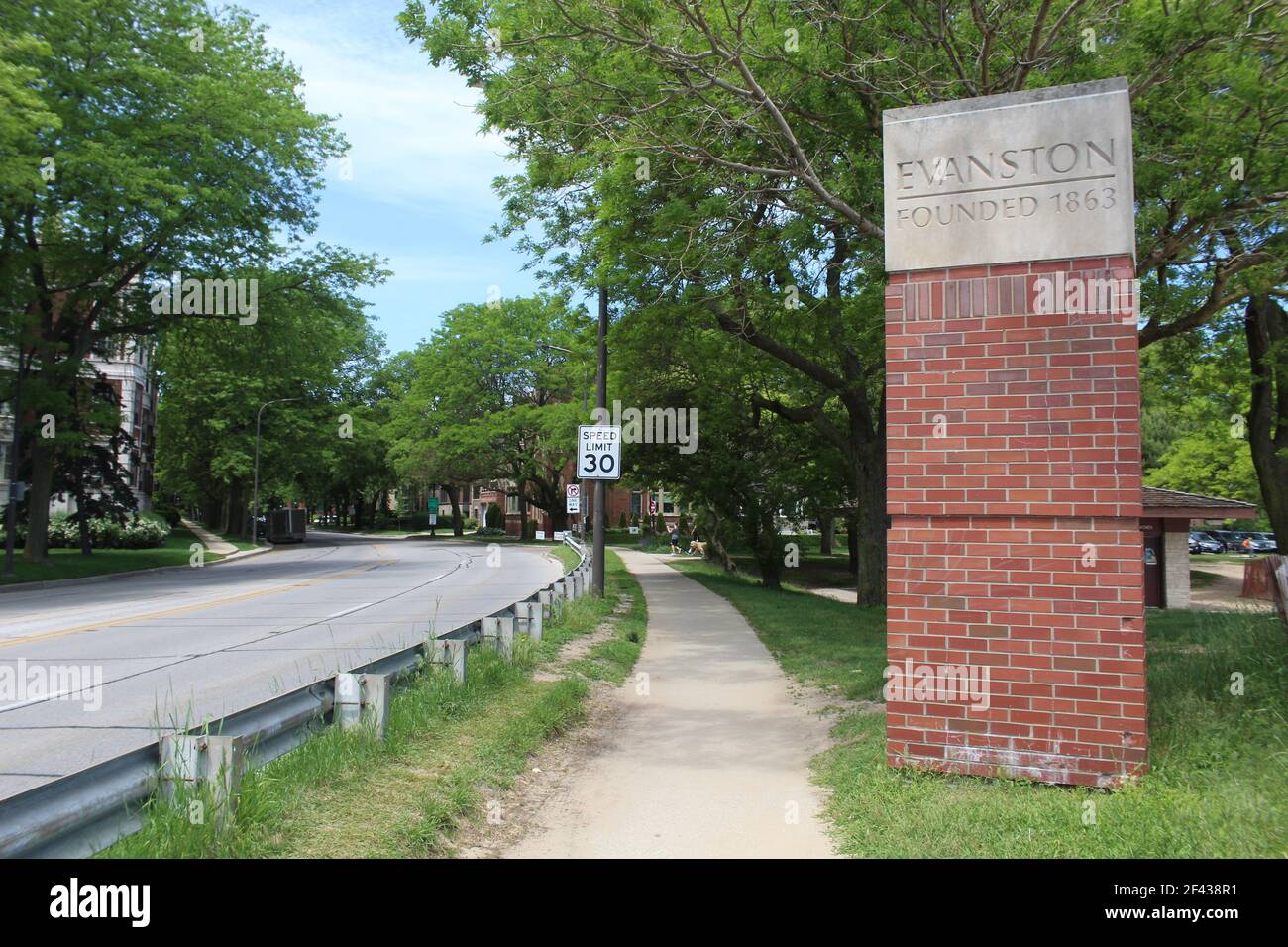 elcome sign for Evanston, founded 1863, on Sheridan Road Stock Photo ...