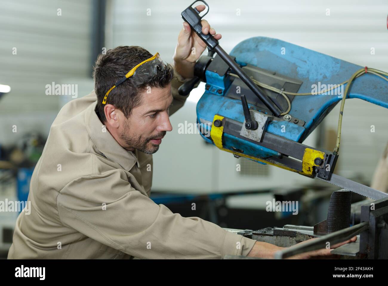 a man in a factory Stock Photo - Alamy