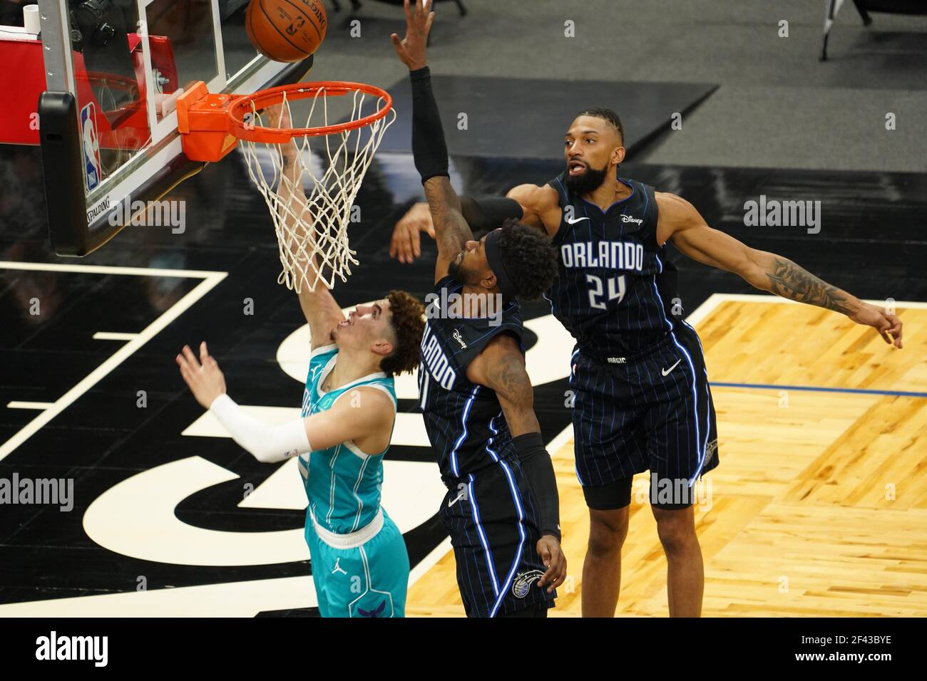 Lamelo ball hornets hi-res stock photography and images - Alamy