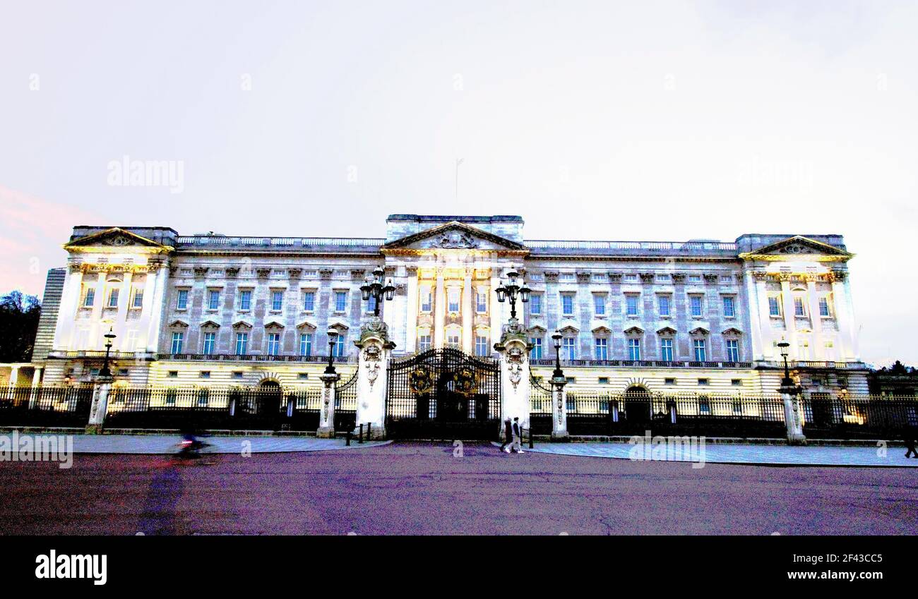 The blitz london buckingham palace hi-res stock photography and images ...