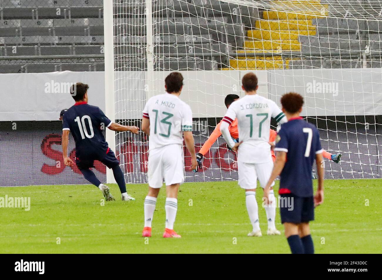 Dominicanas hi-res stock photography and images - Alamy