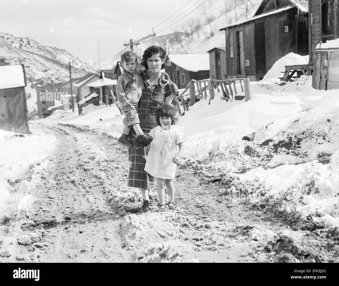 Main street, Utah coal town. Consumers, near Price, Utah. March 1936 ...