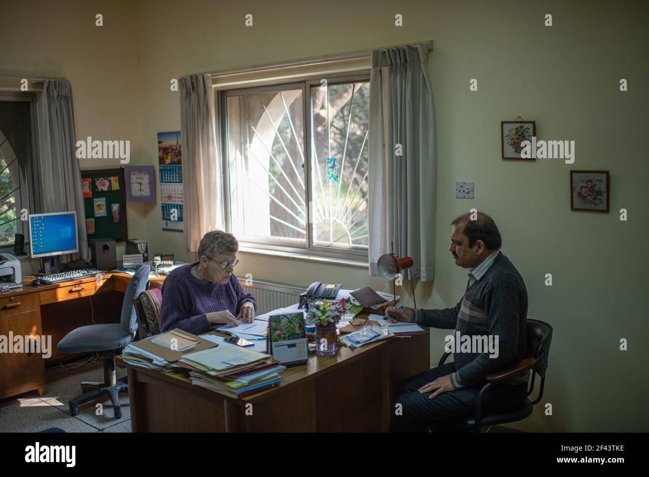 Islamabad doctor hi-res stock photography and images - Alamy