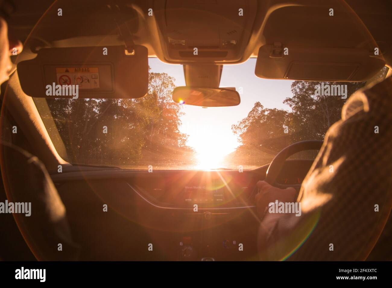 Sunlight golden hour hi-res stock photography and images - Alamy