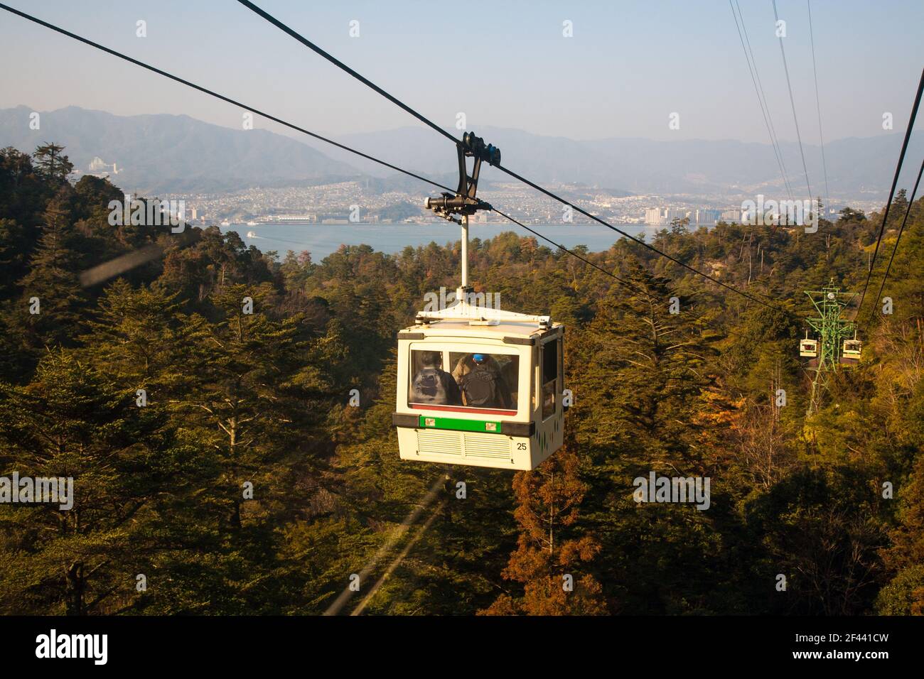 Miyajima ropeway gondola hi-res stock photography and images - Alamy