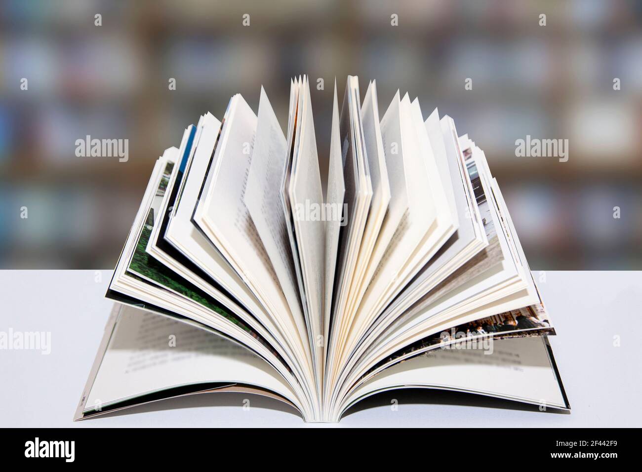 Spread facts hi-res stock photography and images - Alamy