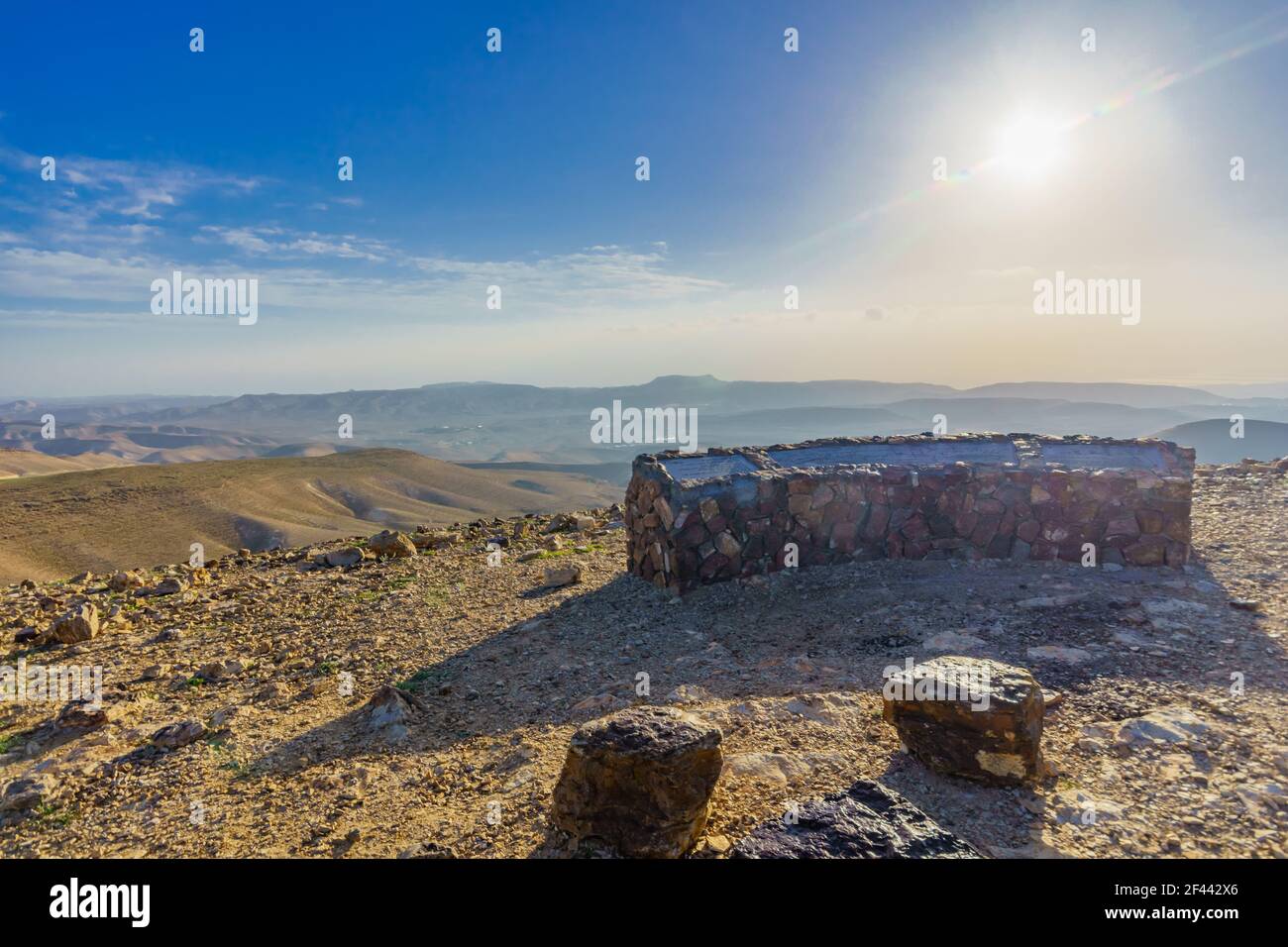 Arad viewpoint hi-res stock photography and images - Alamy