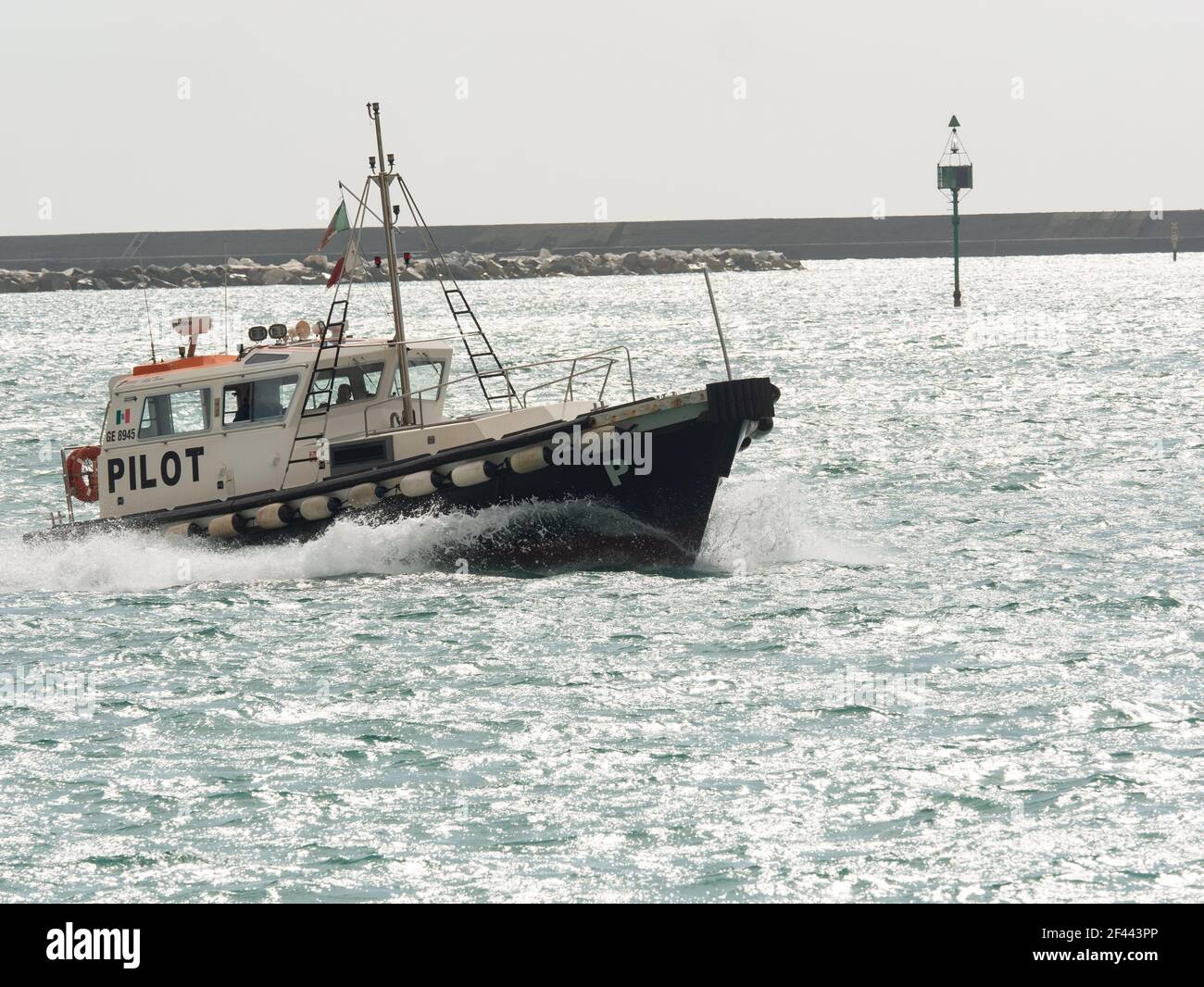 Maritime pilots hi-res stock photography and images - Alamy
