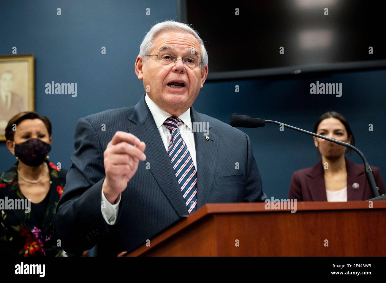 Bob menendez 2021 hi-res stock photography and images - Alamy