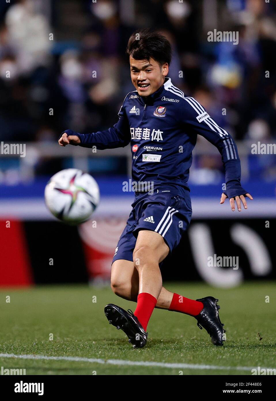 NHK Spring Mitsuzawa Football Stadium, Kanagawa, Japan. 17th Mar, 2021. Ryonosuke Kabayama (F ...