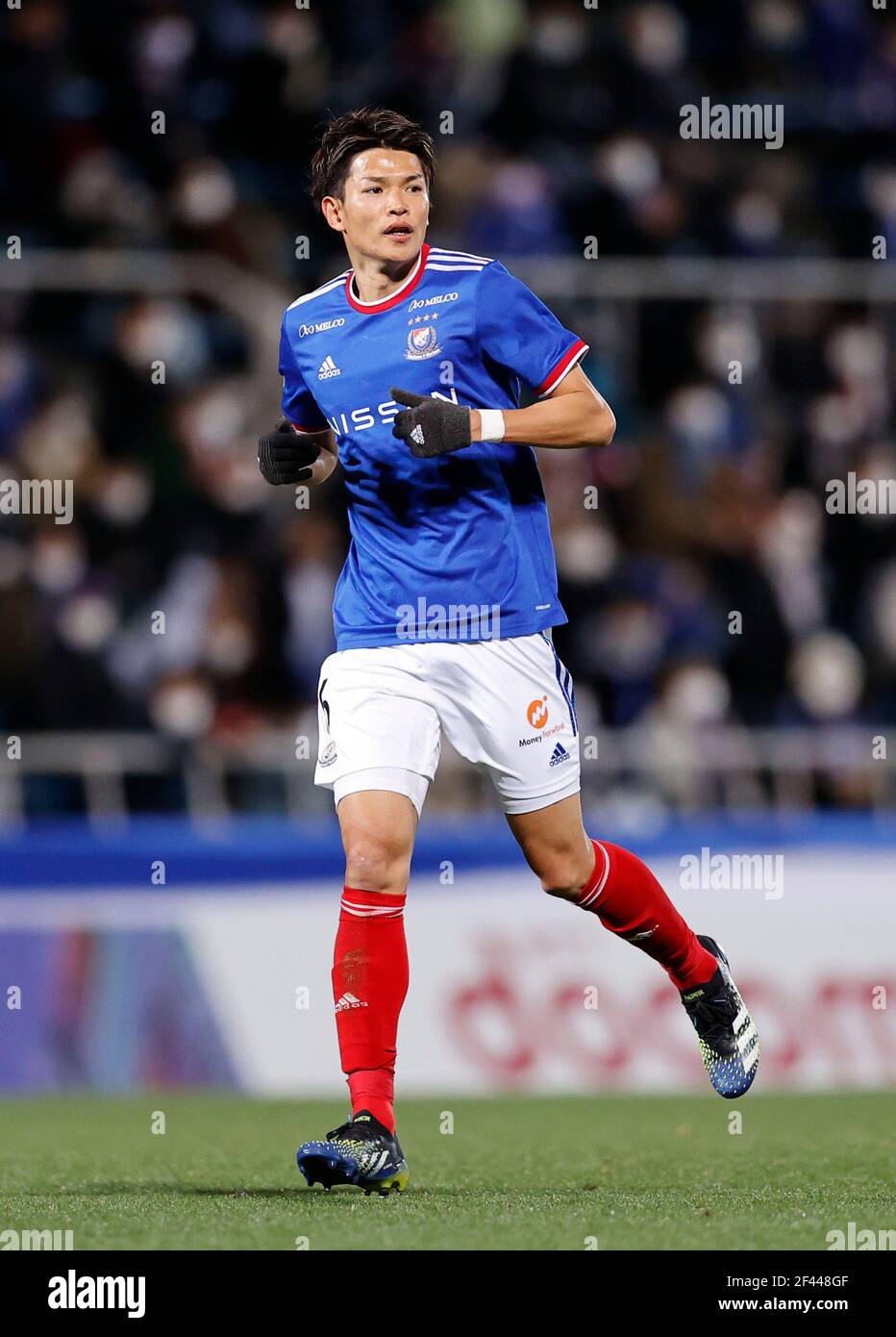 NHK Spring Mitsuzawa Football Stadium, Kanagawa, Japan. 17th Mar, 2021. Takahiro Ogihara (F ...