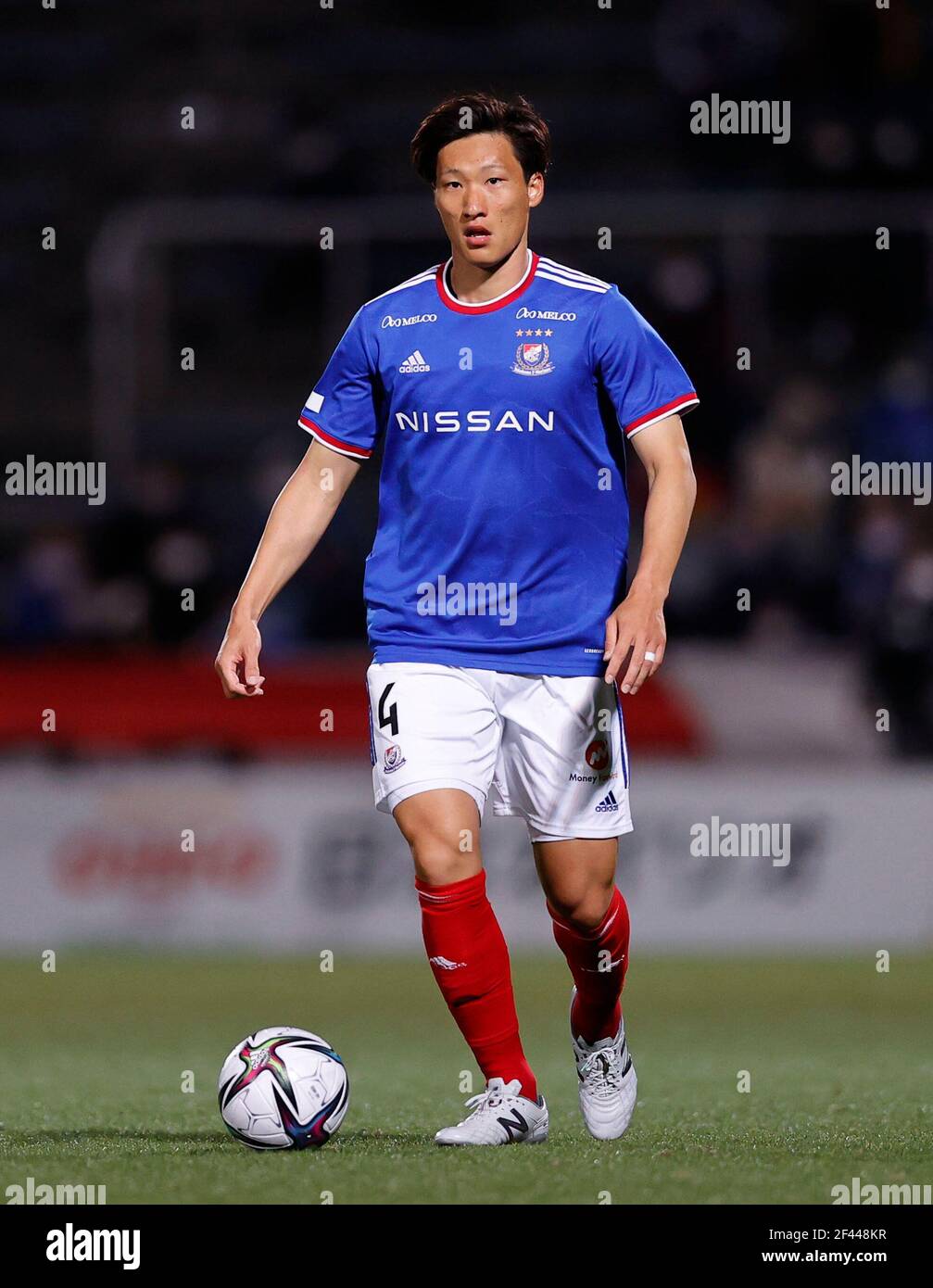 NHK Spring Mitsuzawa Football Stadium, Kanagawa, Japan. 17th Mar, 2021. Shinnosuke Hatanaka (F ...