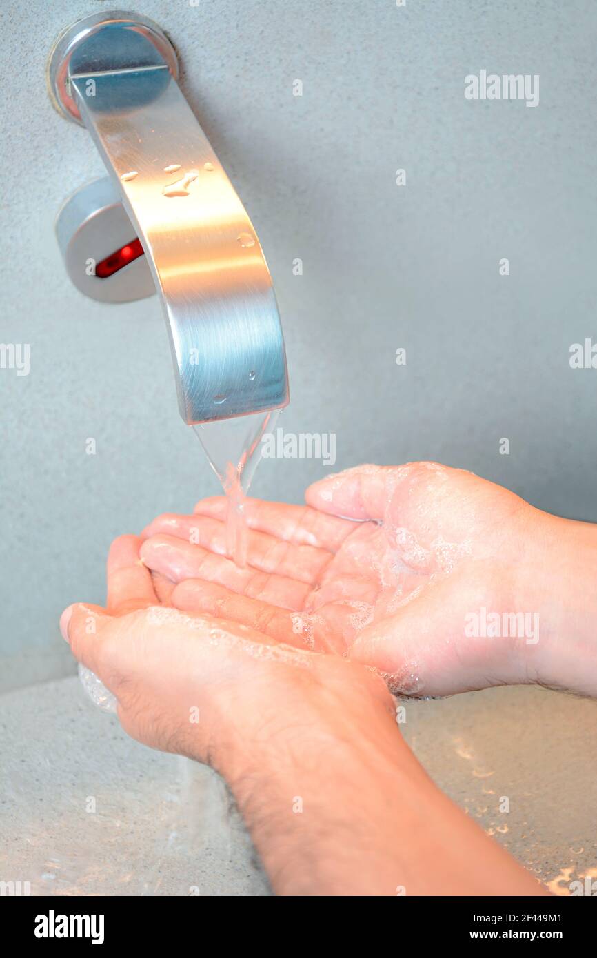 Rinse hands hi-res stock photography and images - Alamy
