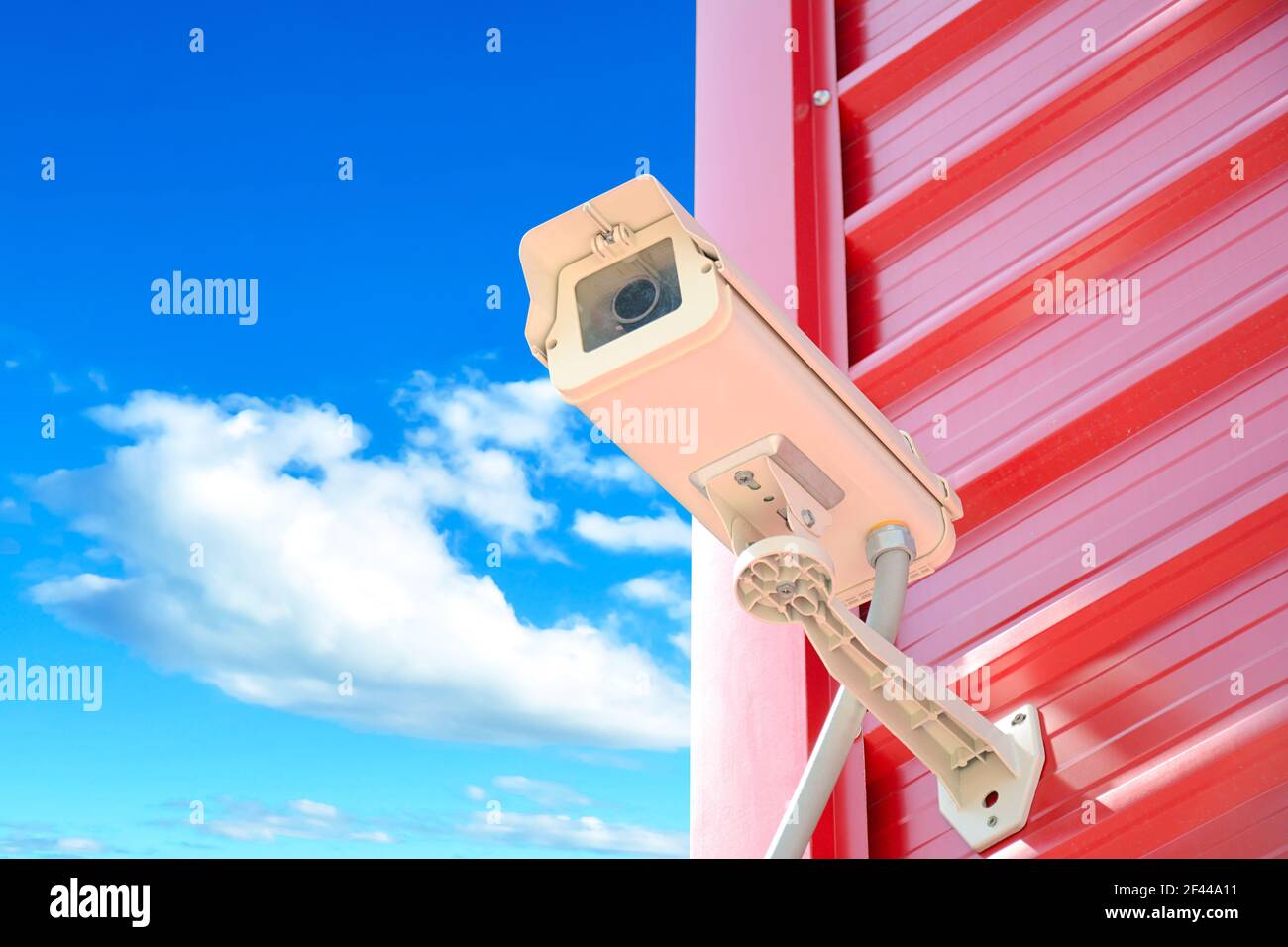 Cctv surveillance camera hi-res stock photography and images - Alamy