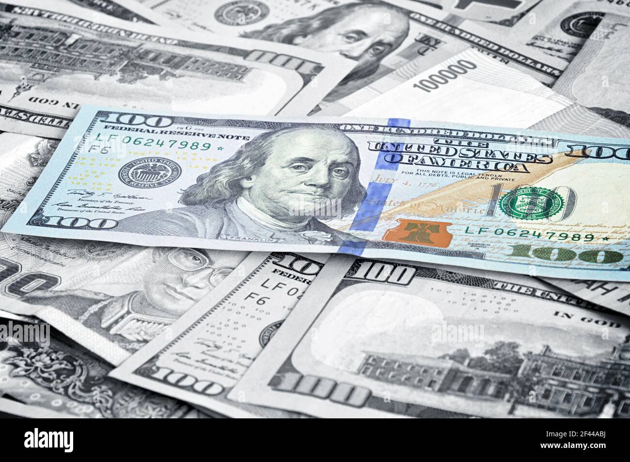 100 usd hi-res stock photography and images - Alamy