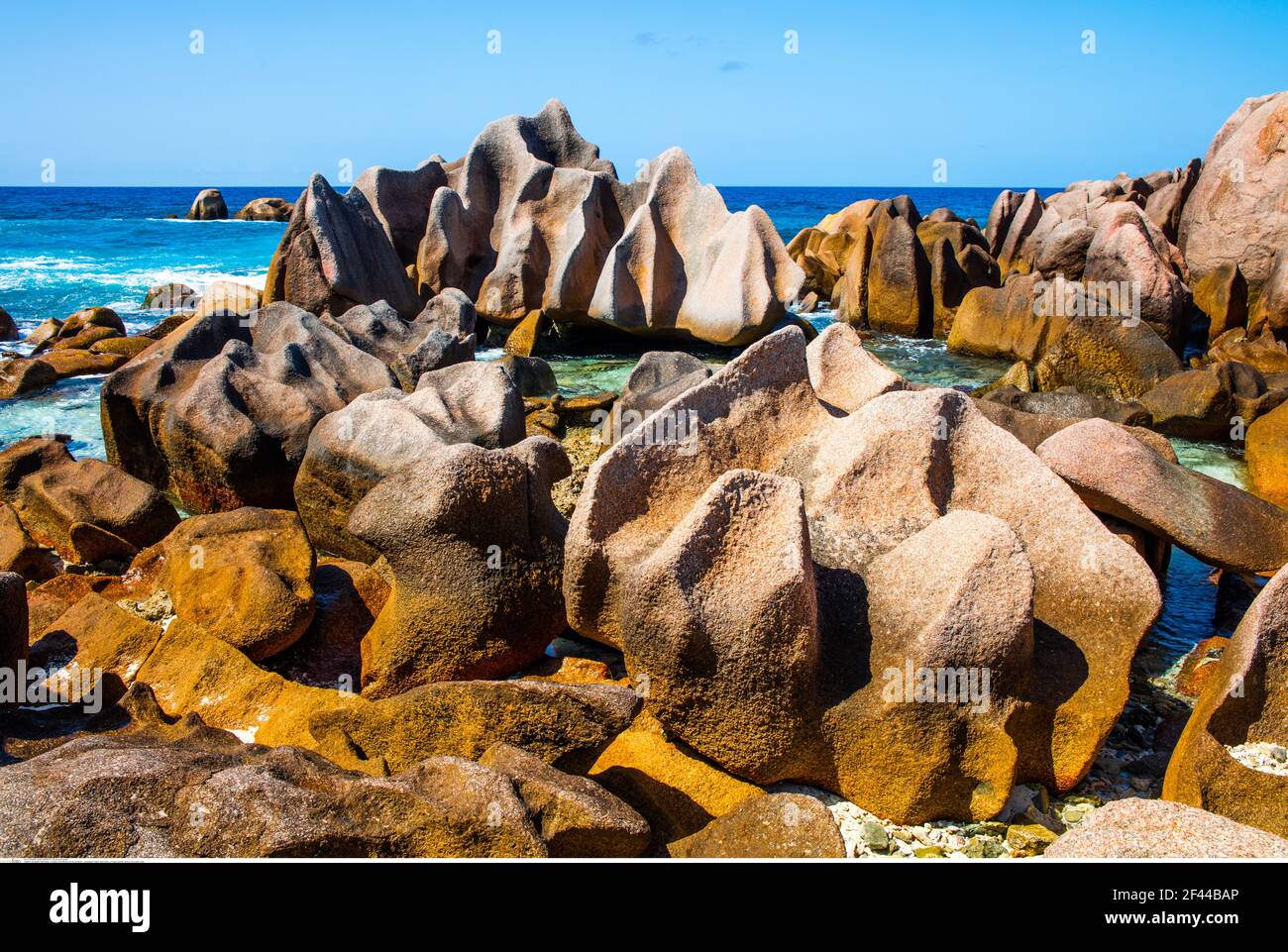 geography / travel, Seychelles, La Digue, granite rocks on the south ...