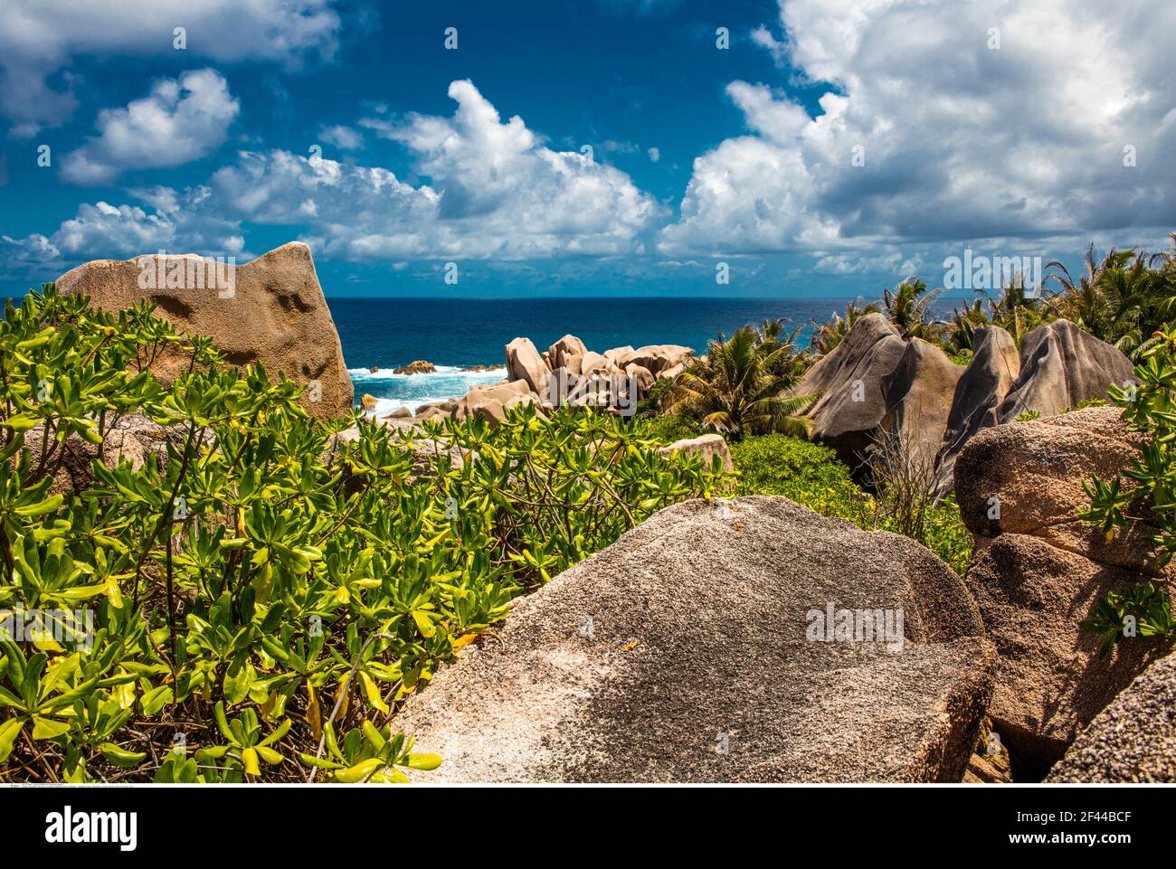 geography / travel, Seychelles, La Digue, granite rocks on the south ...