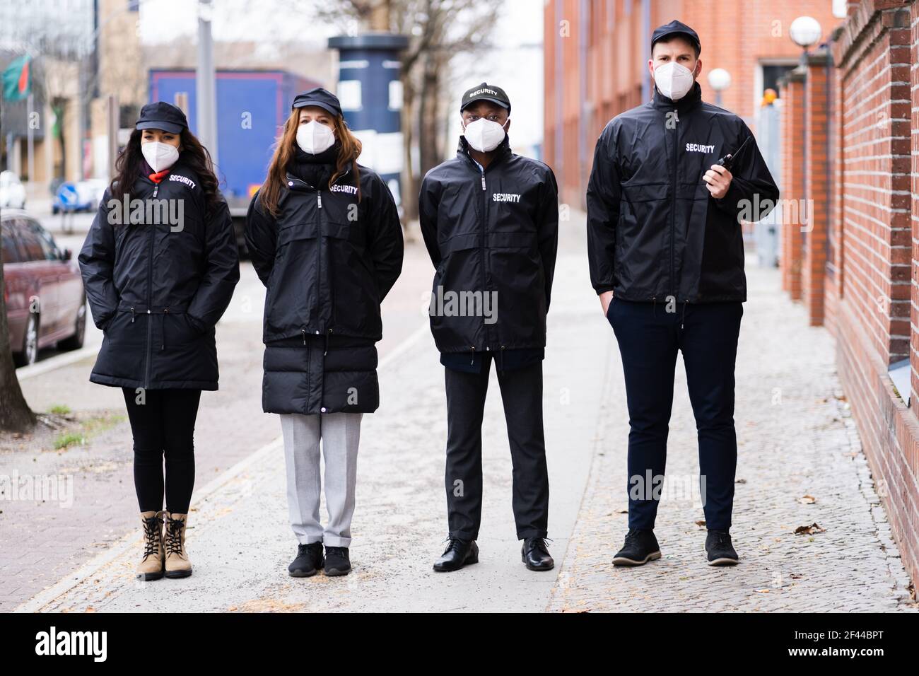 Security guard wearing face mask hi-res stock photography and images ...