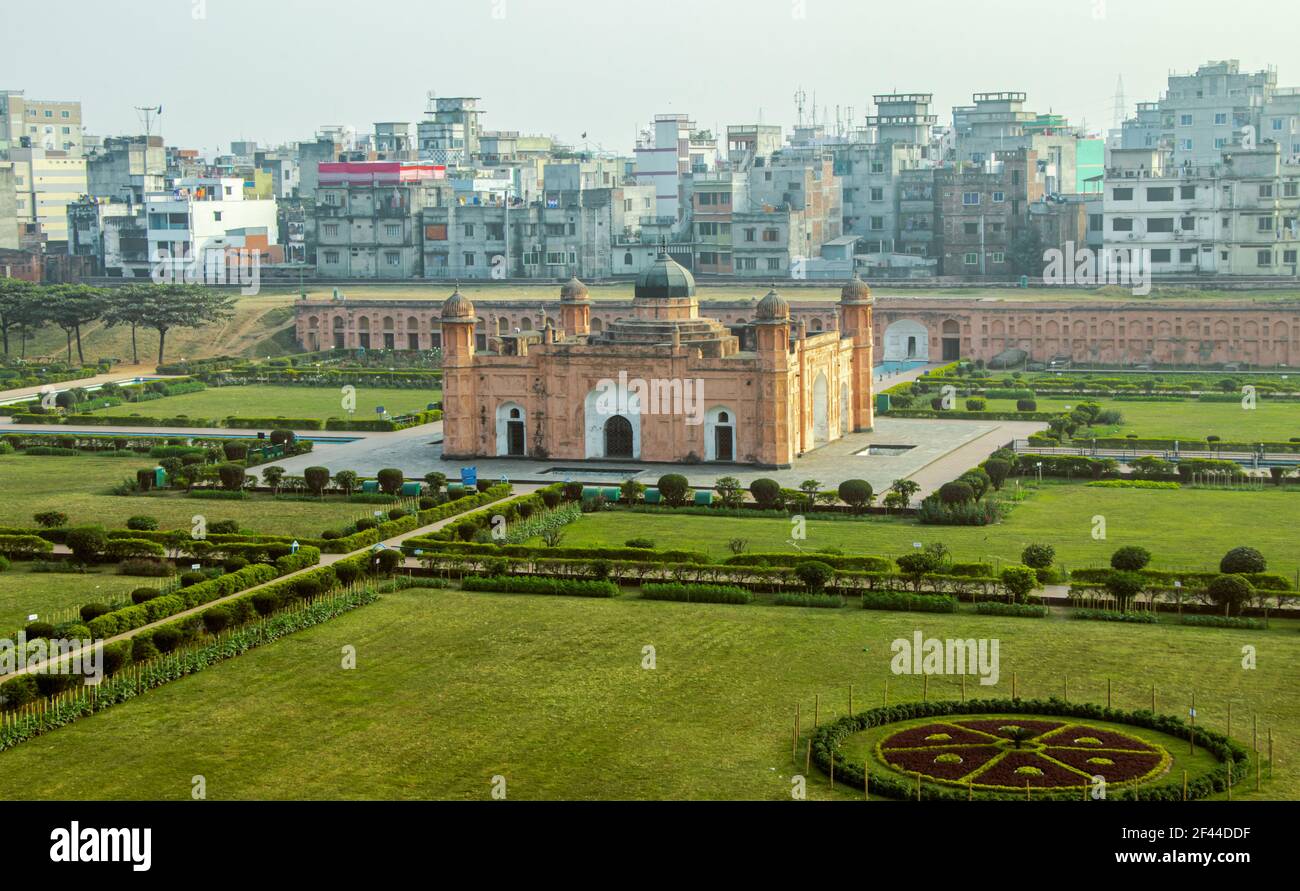 Lalbagh Fort is an incomplete 17th-century Mughal fort complex. tourist ...