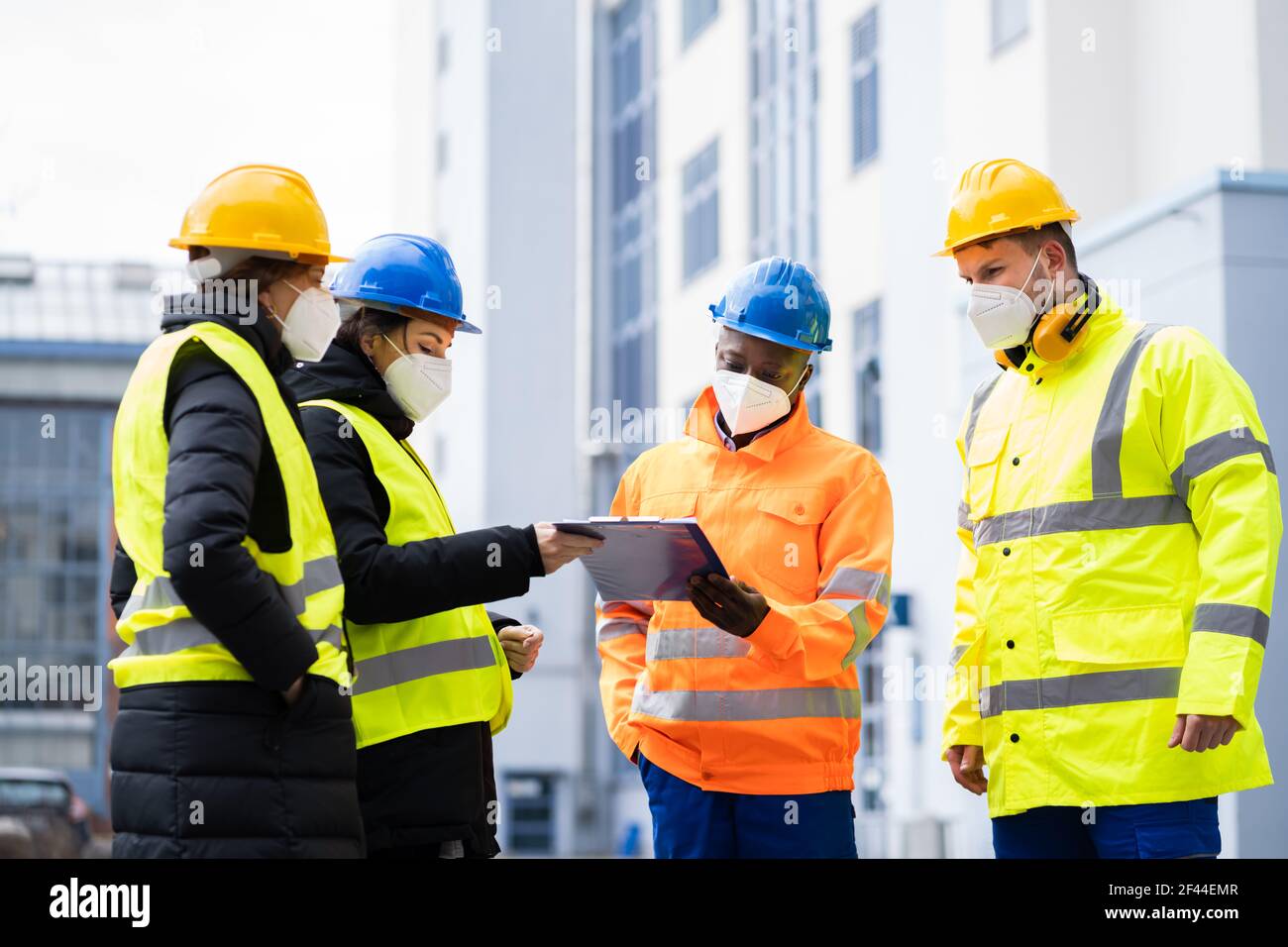 Engineering inspector hi-res stock photography and images - Alamy