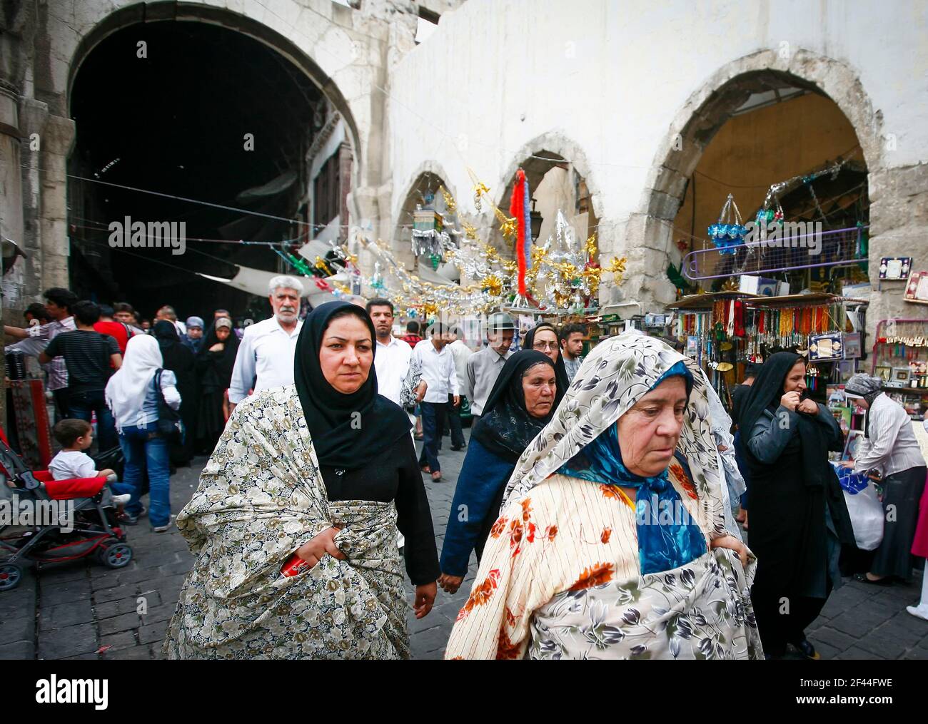 Damascus syria shops hi-res stock photography and images - Alamy