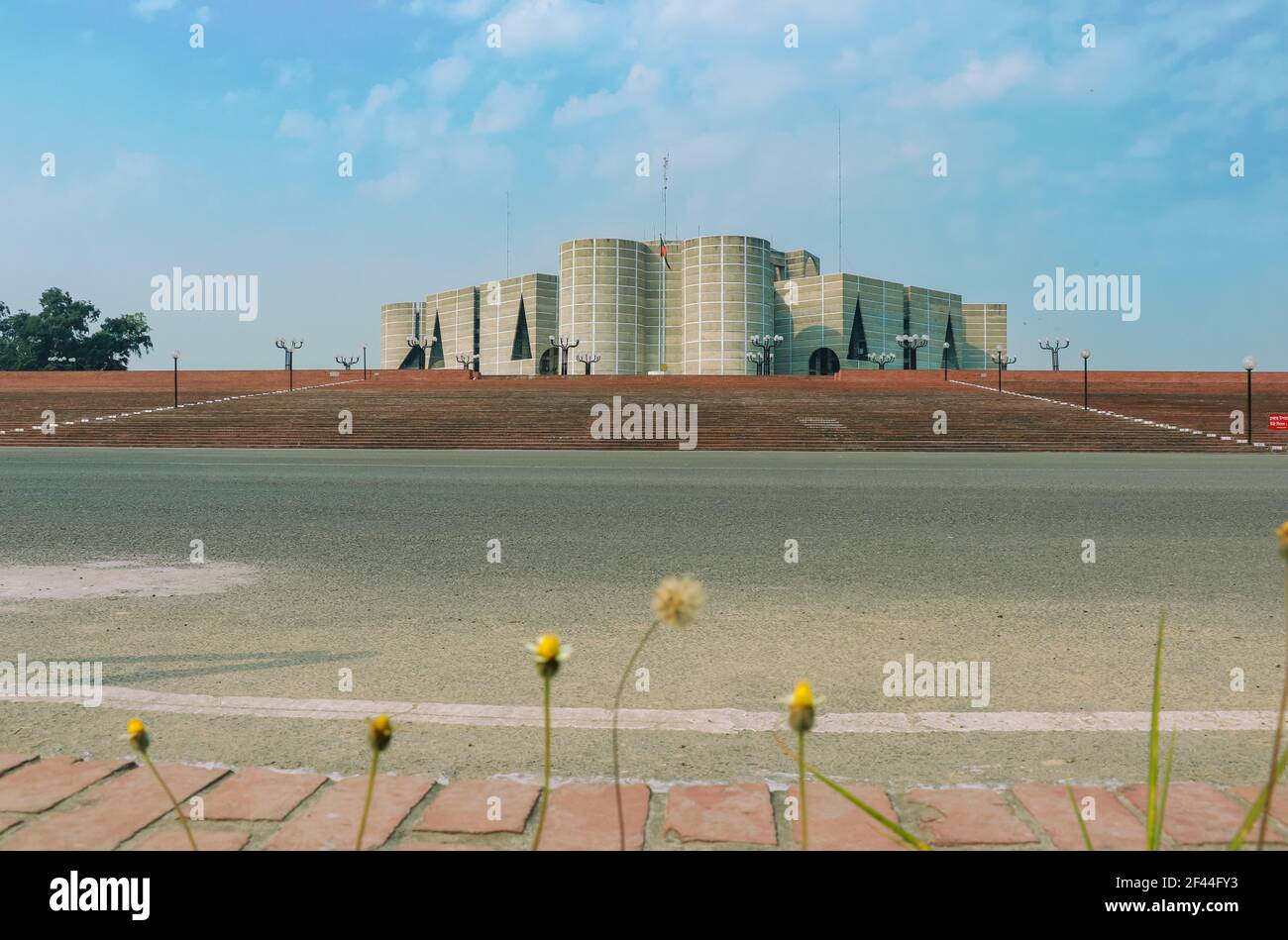 Jatiya sangsad bhaban hi-res stock photography and images - Alamy