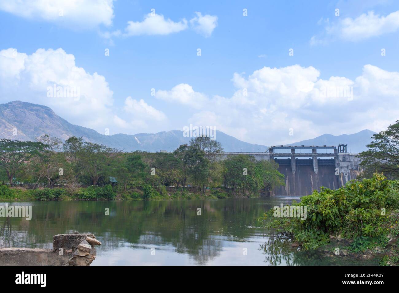 Drought dam kerala hi-res stock photography and images - Alamy