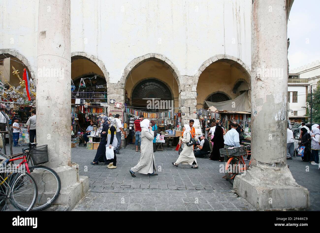 Damascus syria shops hi-res stock photography and images - Alamy