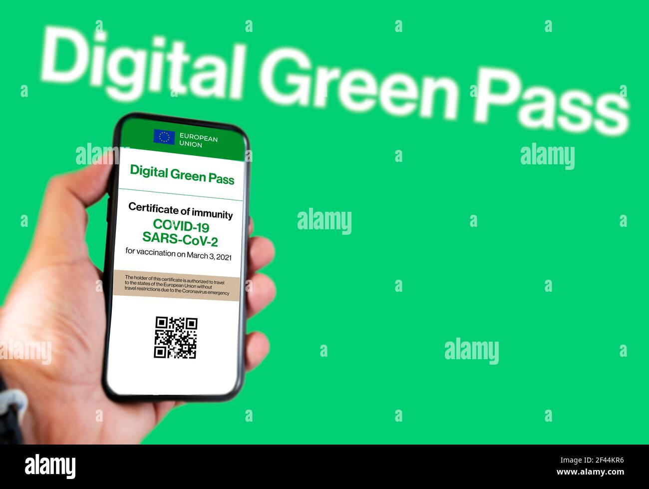 Digital green pass hi-res stock photography and images - Alamy