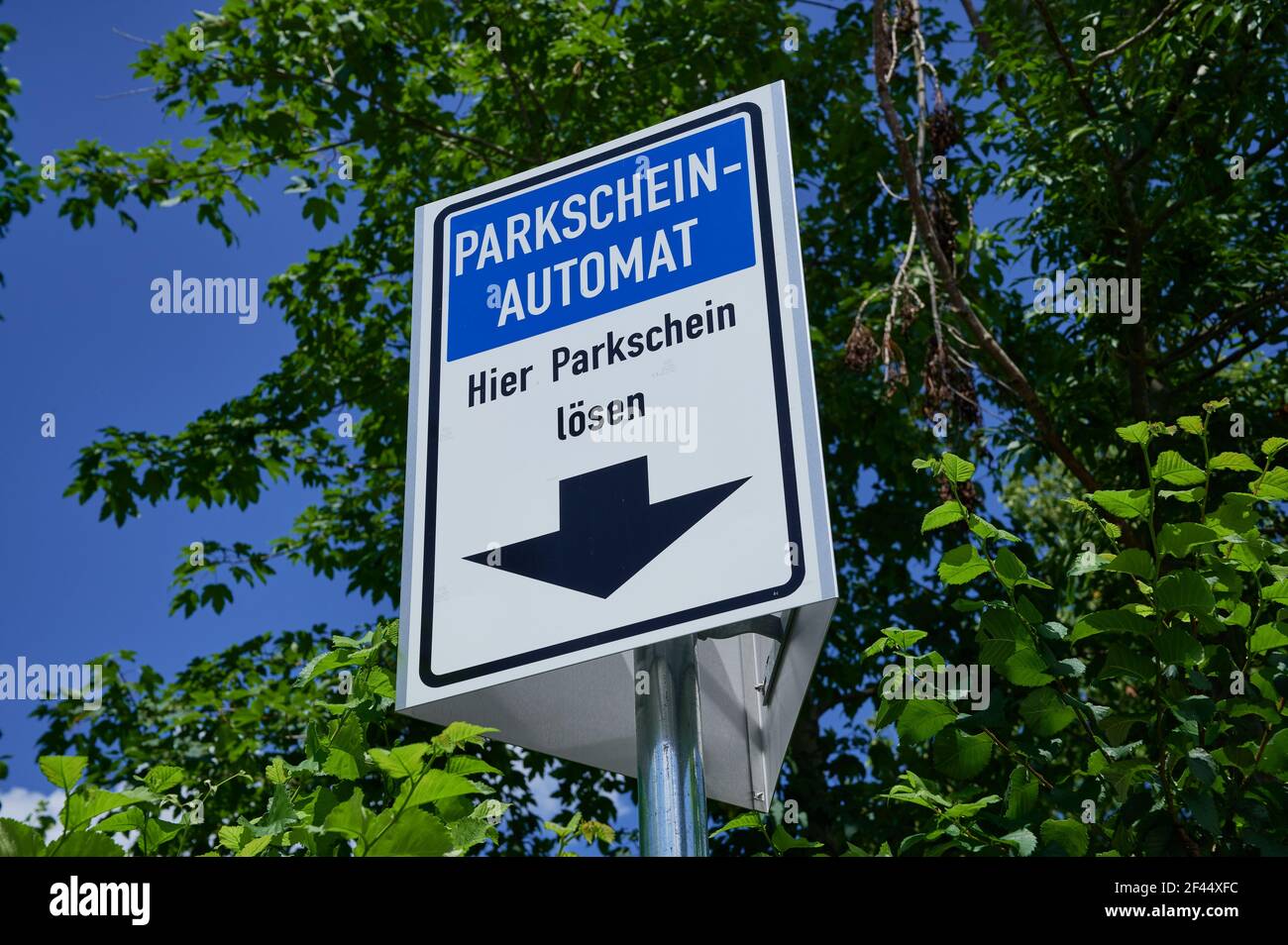 parking ticket machine sign in Germany Stock Photo - Alamy