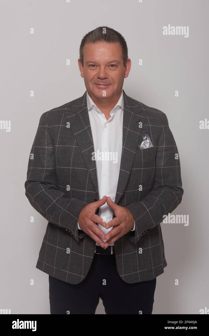 Australian television chef hi-res stock photography and images - Alamy
