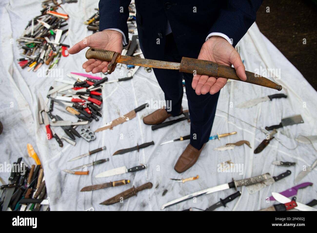 Holds bayonet hi-res stock photography and images - Alamy