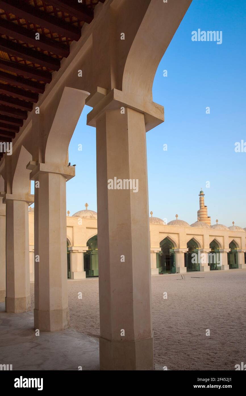 Qatar, Doha, Mosque near Fanar Qatar Islamic Cultural Center Stock ...
