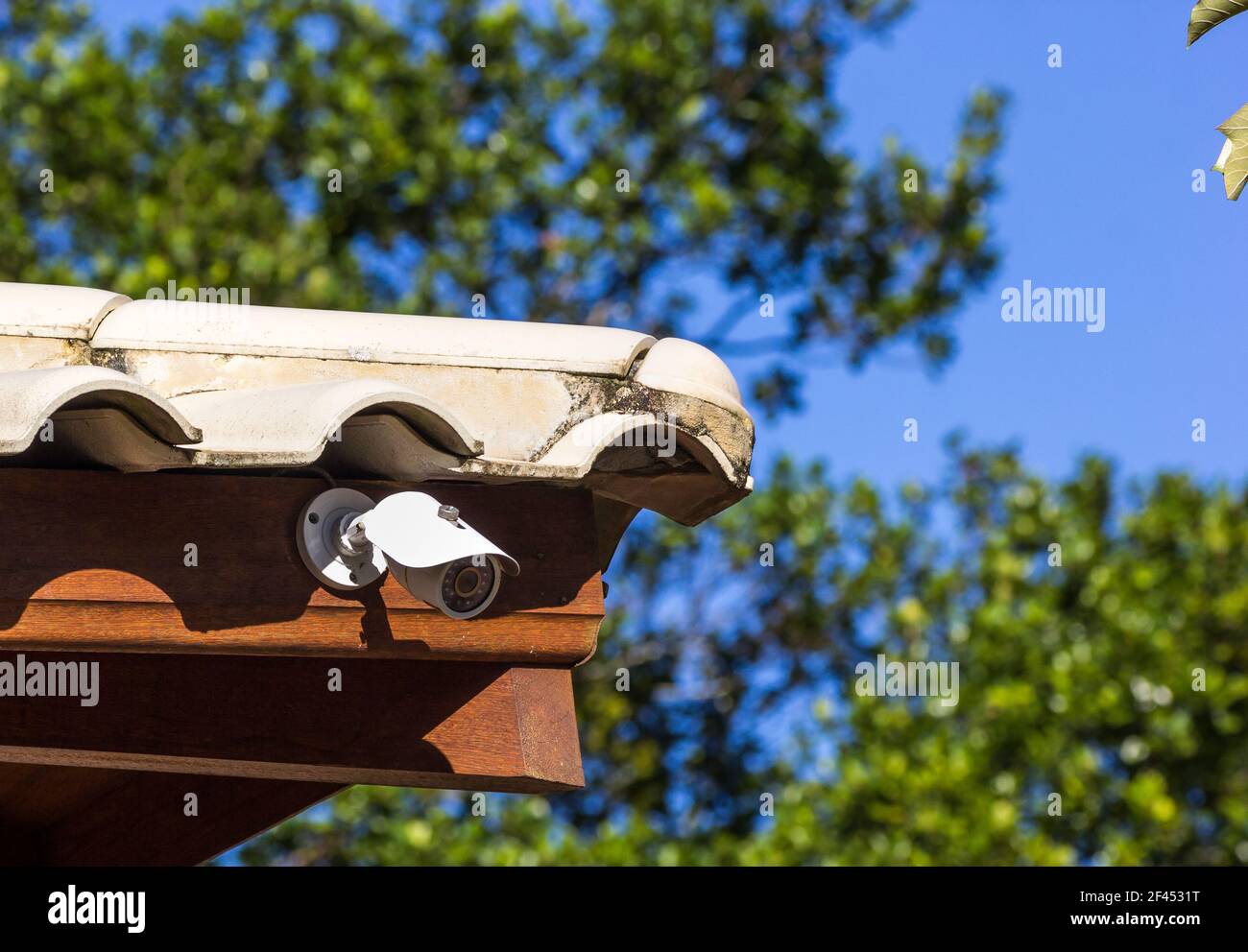 Video camera on roof hi-res stock photography and images - Alamy