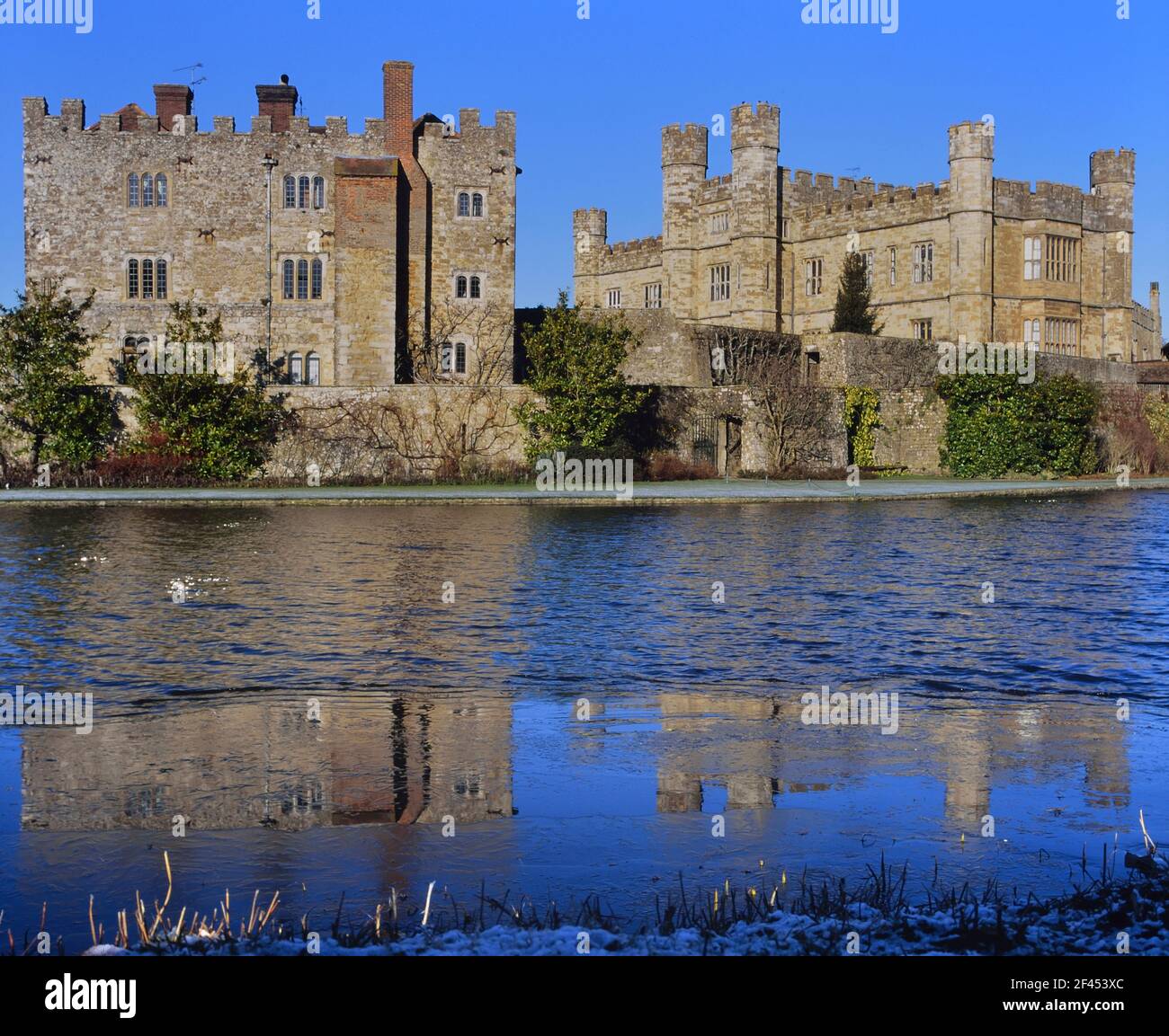 Part frozen moat at Leeds castle, Kent, England, UK Stock Photo - Alamy