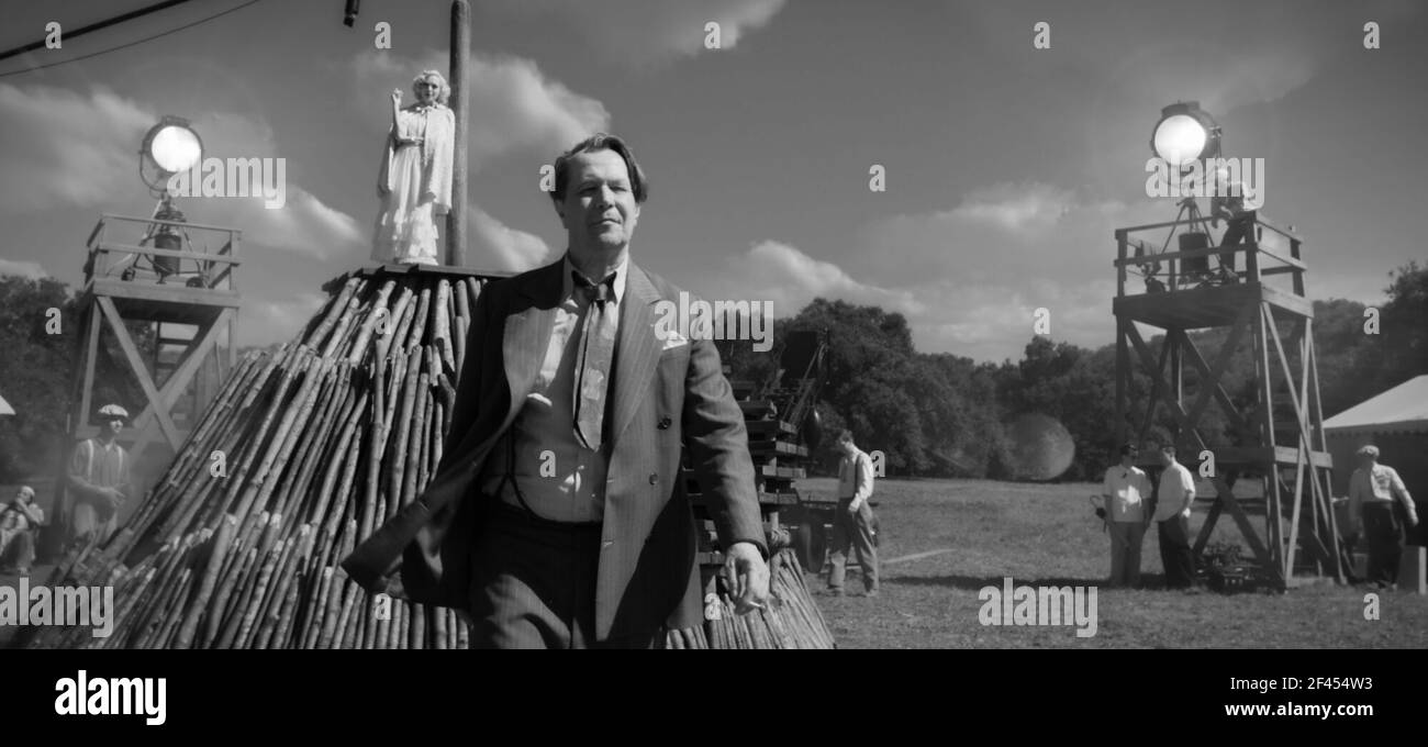 Mank gary oldman hi-res stock photography and images - Alamy