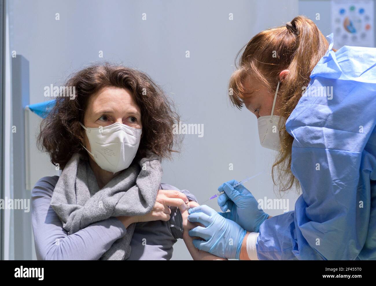 Berlin, Germany. 19th Mar, 2021. Berlin doctor Natascha Kempkes ...