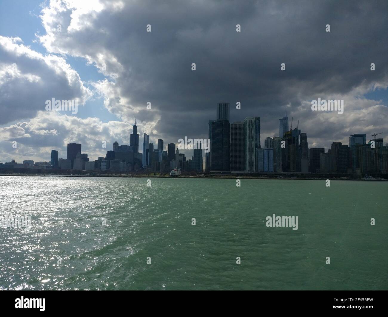 Chicago seen water lake michigan hi-res stock photography and images ...