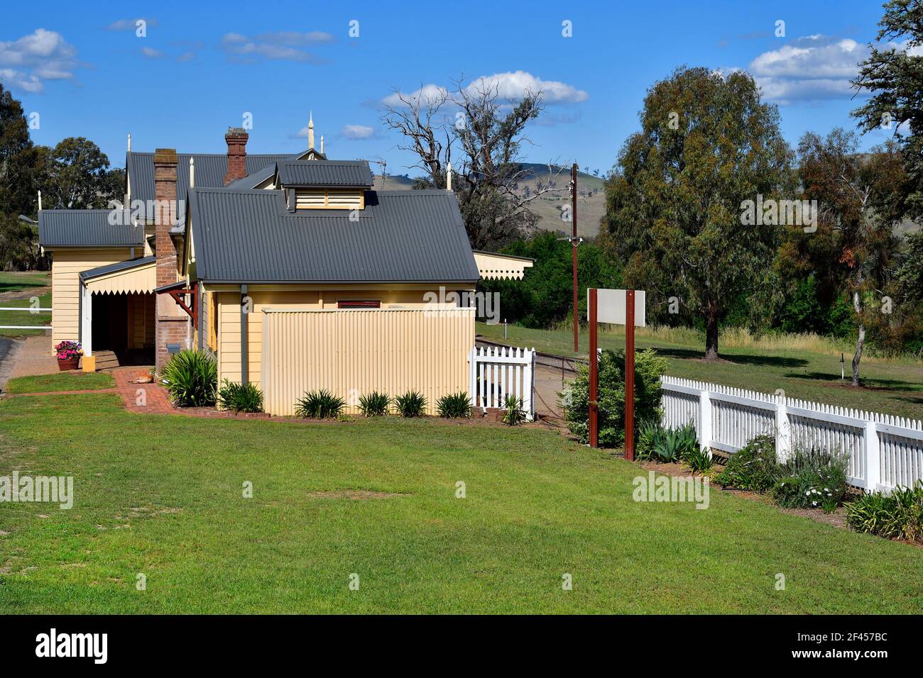 Australia, old railway station of Gundagai Stock Photo - Alamy