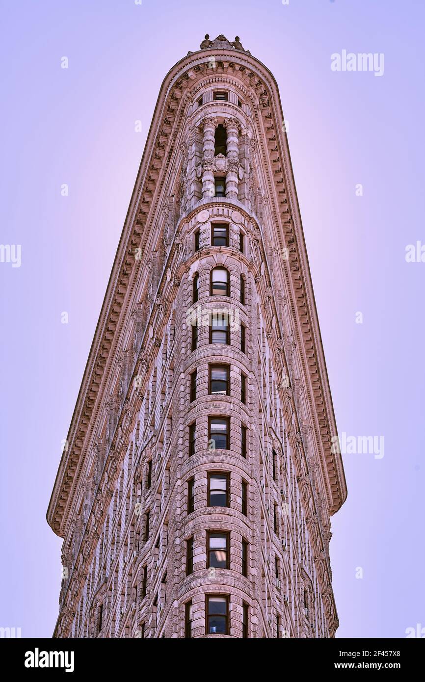 triangle Flatiron building in new york city Stock Photo - Alamy