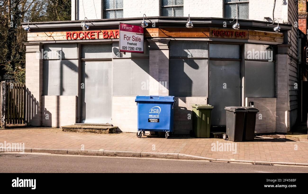 Restaurant closed down uk hi-res stock photography and images - Alamy