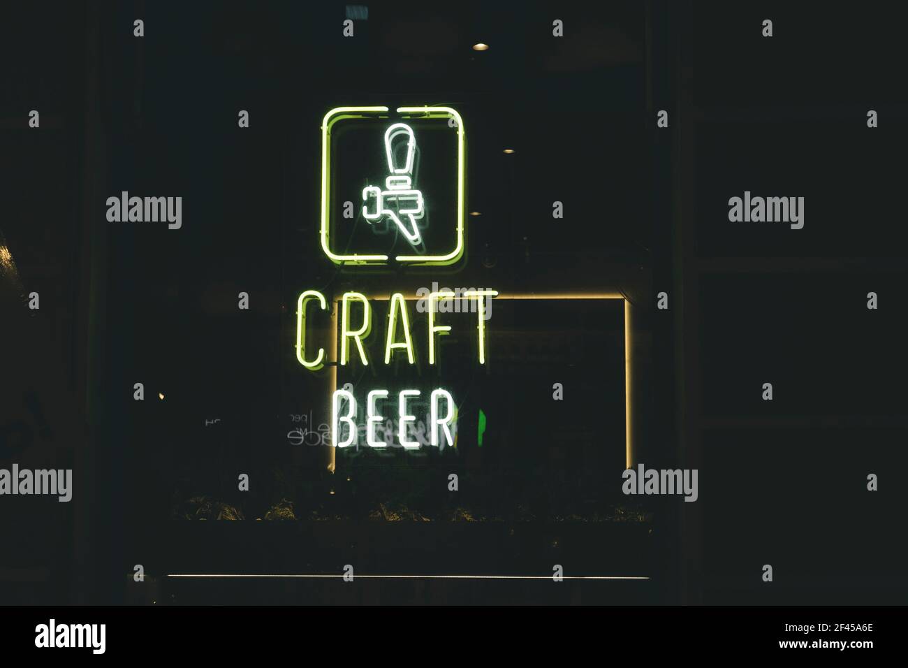 Cider ad hi-res stock photography and images - Alamy