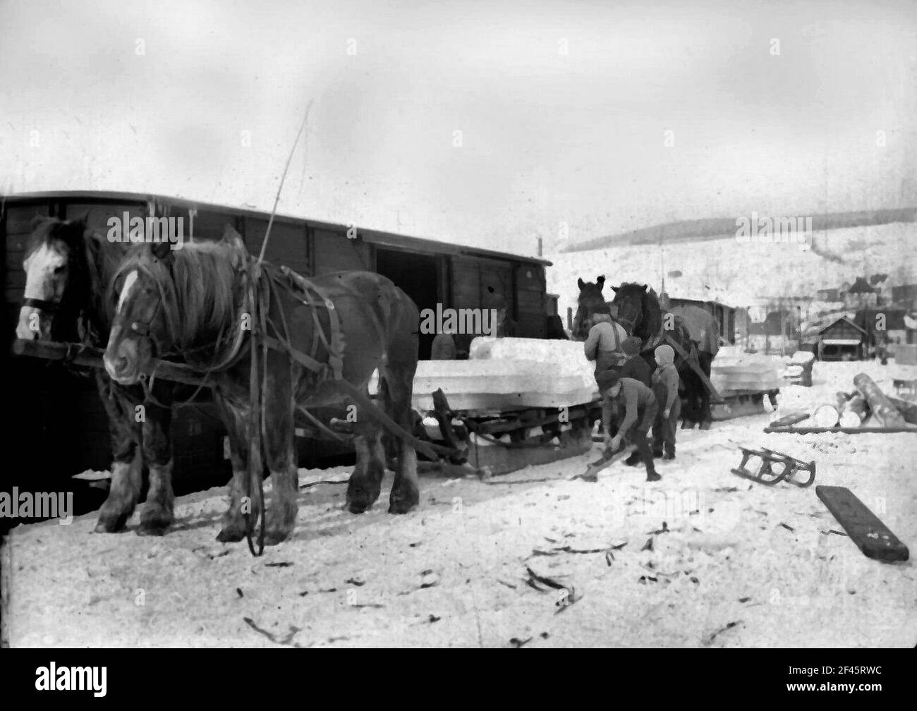 Ice load at the station Stock Photo - Alamy