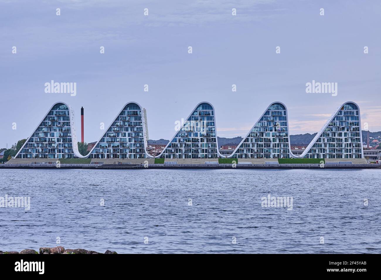 amazing architecture of a building by water Stock Photo - Alamy