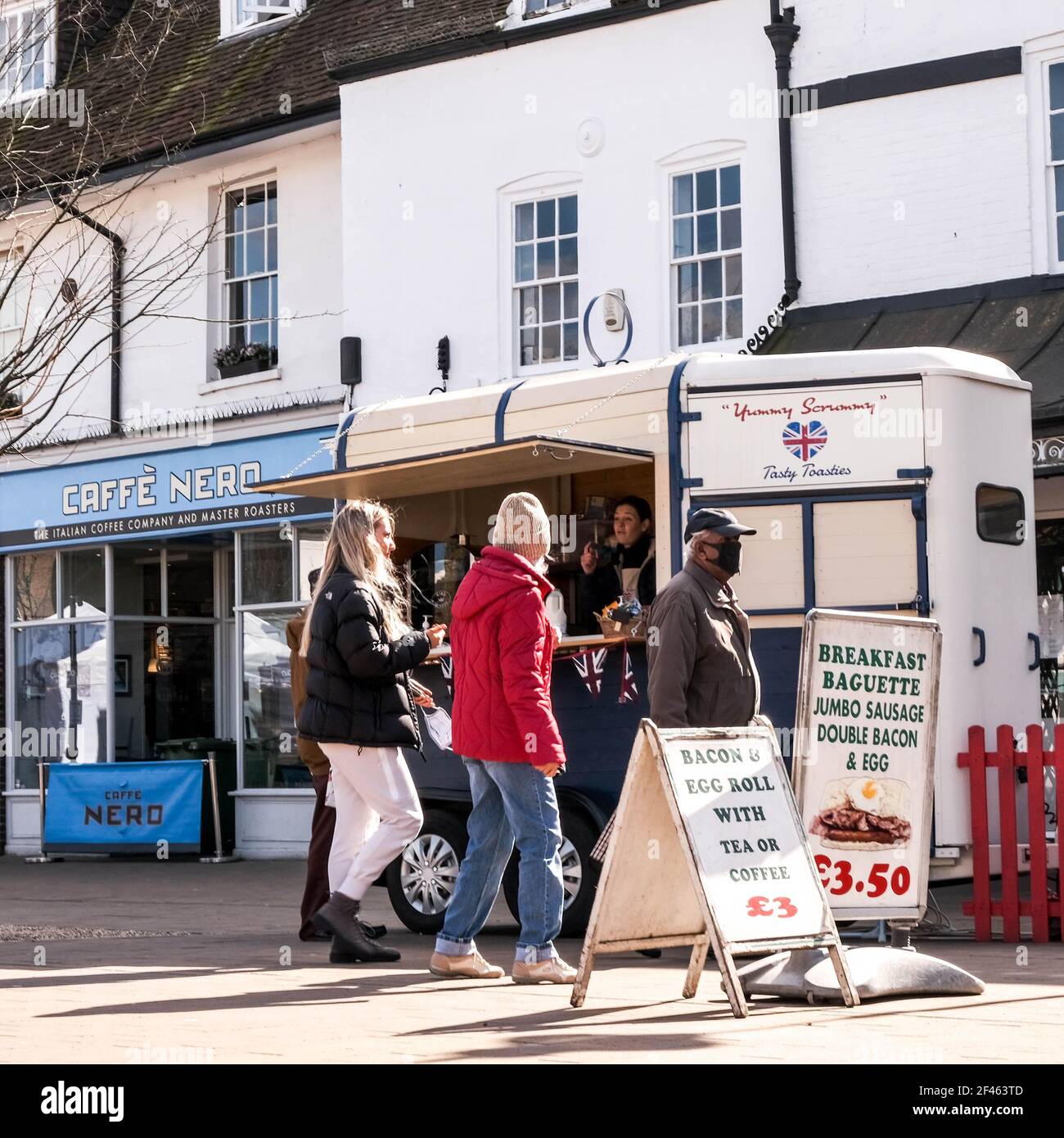 Men Wearing Face Coverings High Resolution Stock Photography and Images ...