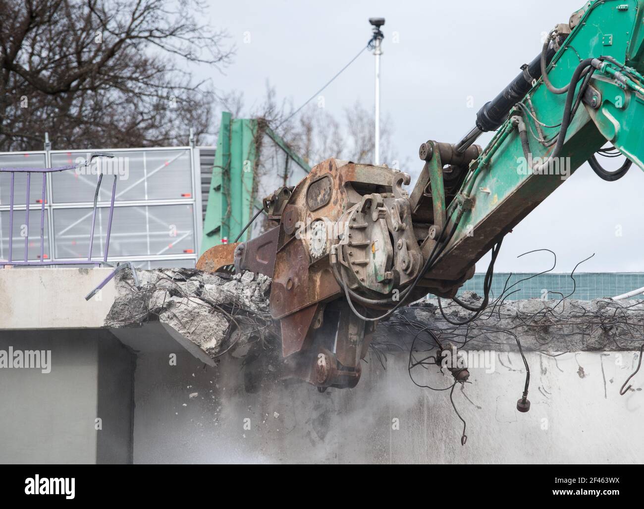 Bridge demolitions hi-res stock photography and images - Alamy