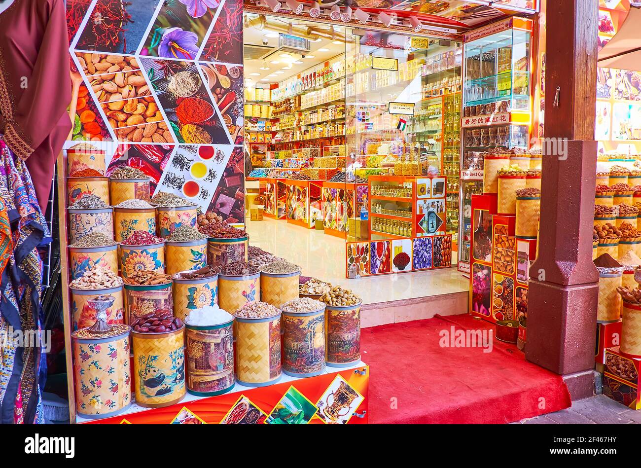 DUBAI, UAE - MARCH 8, 2020: The store in Dubai Old Souk market ...