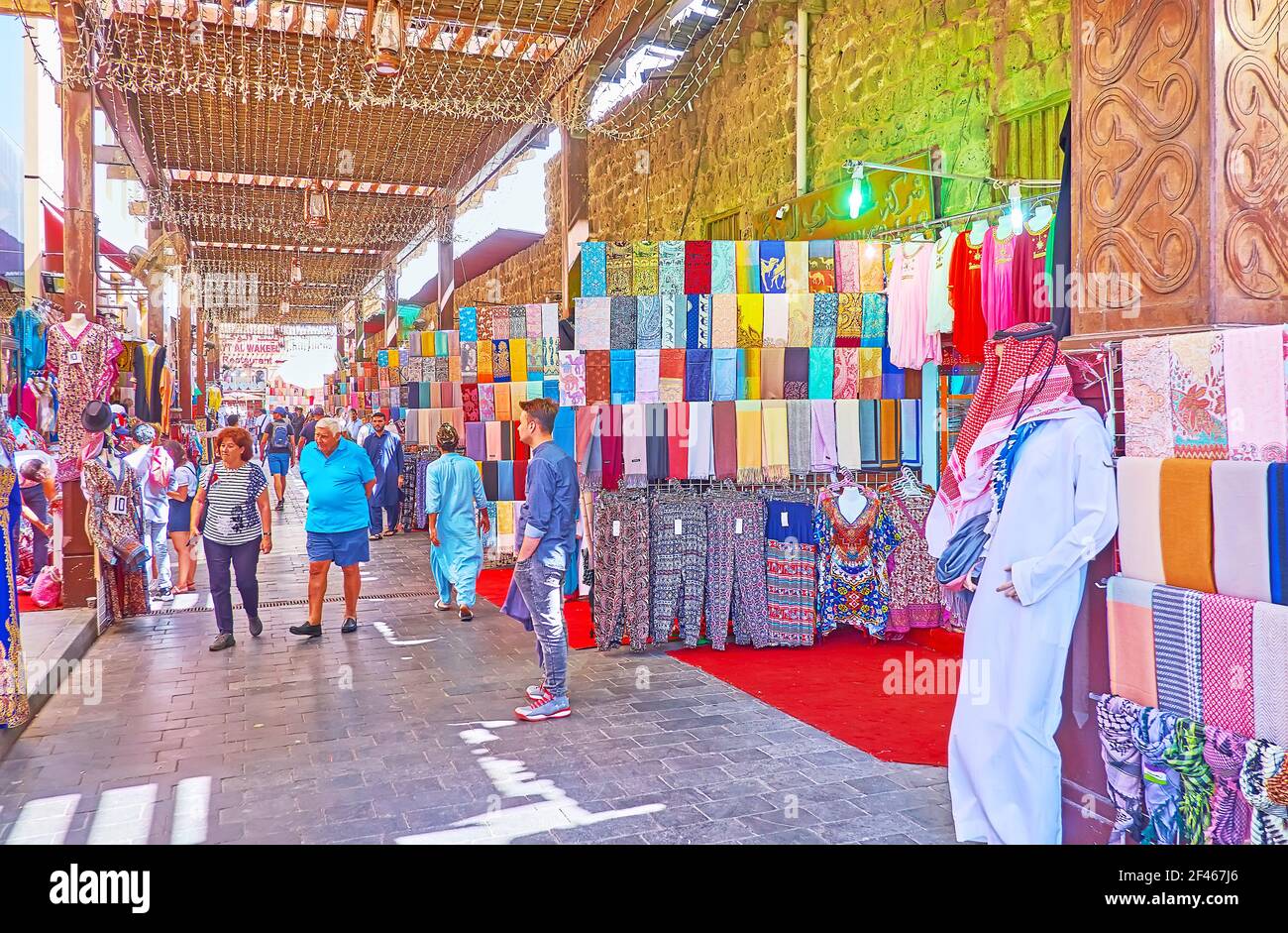 DUBAI, UAE - MARCH 8, 2020: Explore Dubai Old Souk market with shady ...